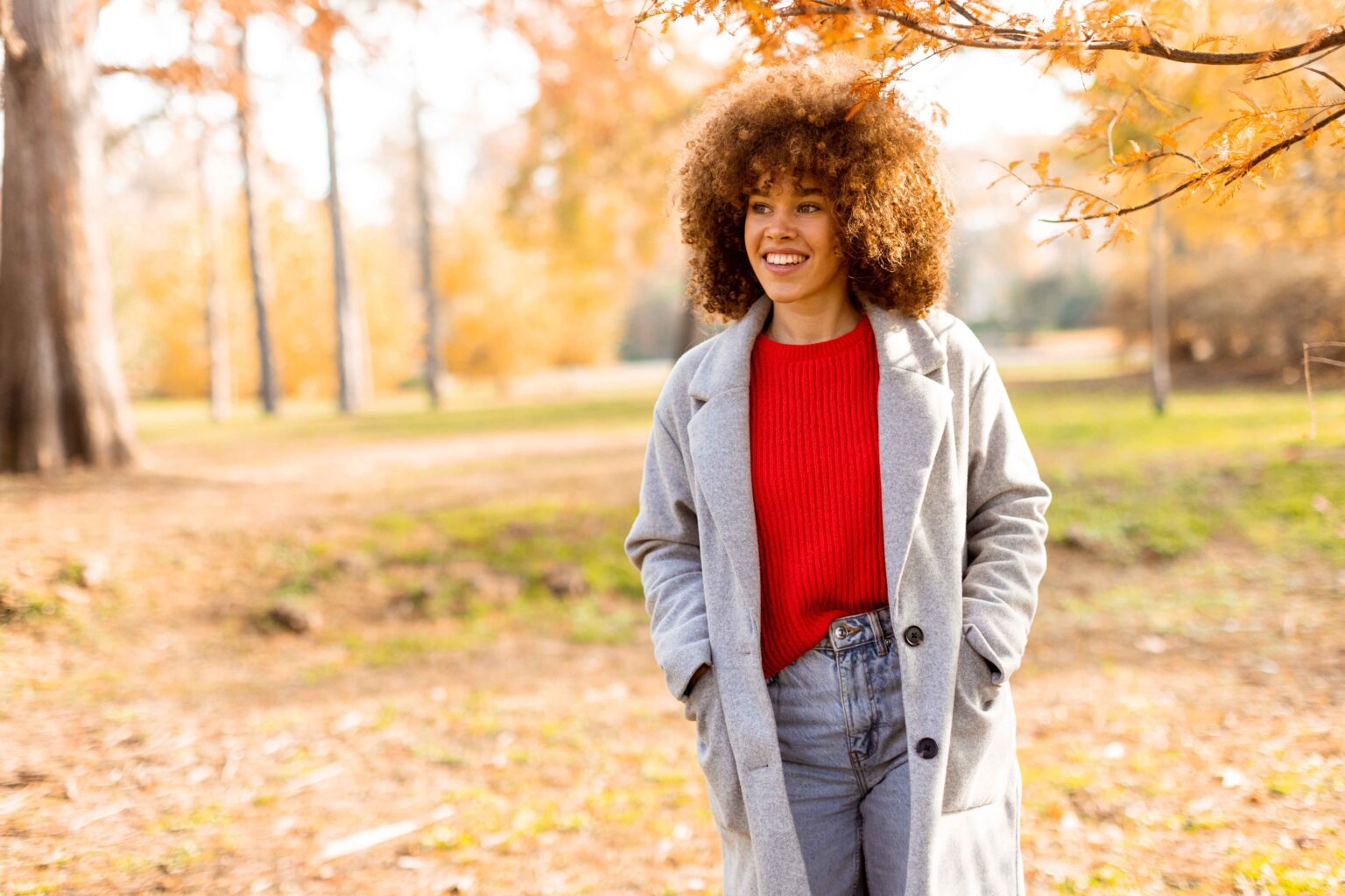 10 Inspirasi Outfit Buat Warna Kulit Warm Tone, Biar Makin Glowing ...